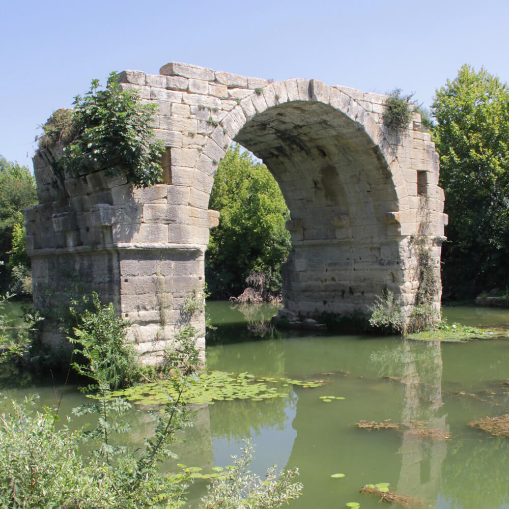 Historical walk to the archaeological site of Ambrussum - La Ramoneta